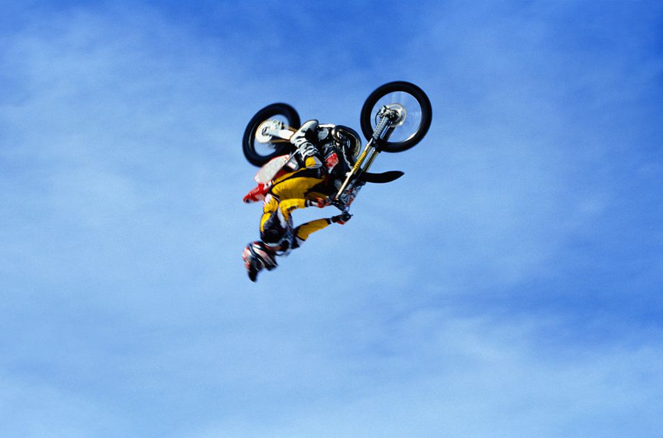 Motorcrosser (27) overleden na trainen op gevaarlijke stunt ...