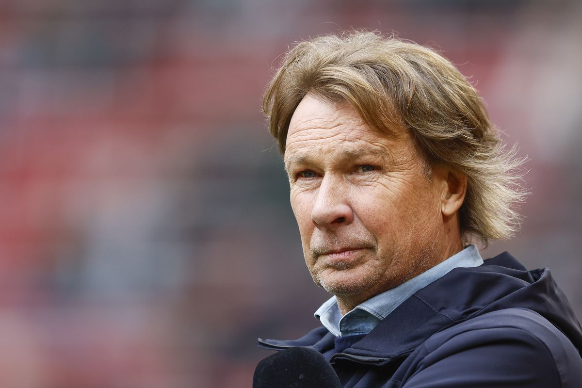 Voetbalanalist Hans Kraay Jr. aangeslagen door groot drama in play-offs ...