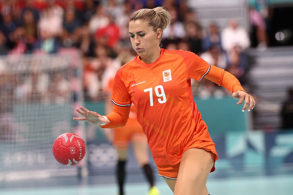 Tophandbalster Estavana Polman sluit verjaardag van dochter Jesslynn (8 ...