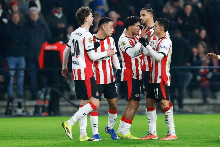 PSV ontsnapt aan drama tegen degradatiekandidaat: Armando Obispo ...