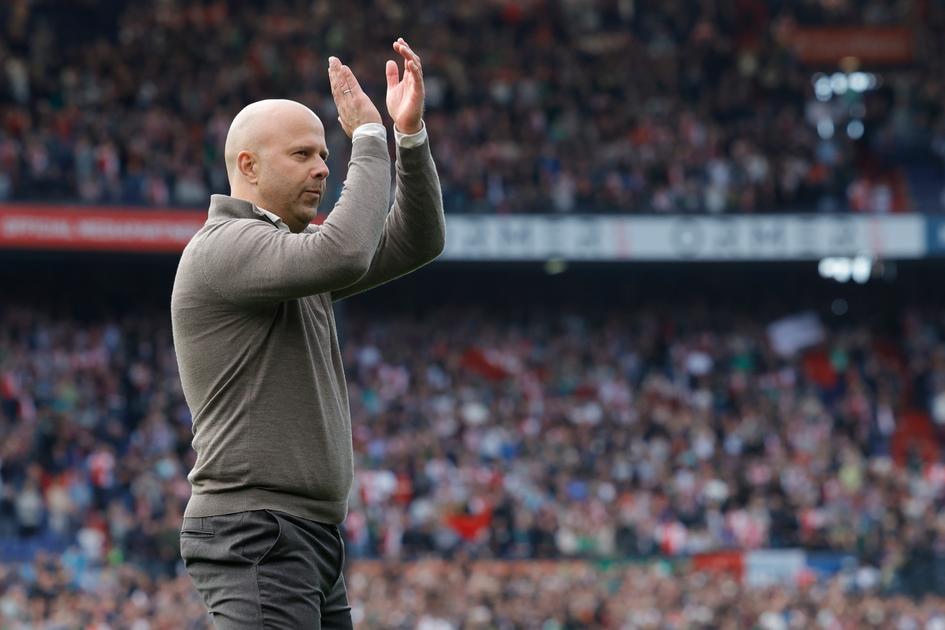 Liverpool legt miljoenenbod voor Arne Slot neer bij Feyenoord ...