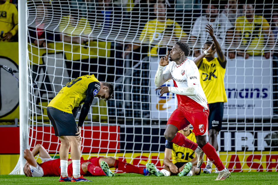 Utrecht verslaat NAC na knotsgekke slotfase: wissels woeste Ron Jans ...