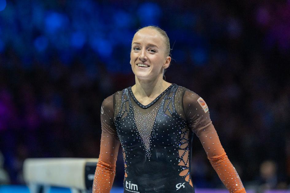Topturnster en voormalig olympisch kampioene Sanne Wevers loopt ...