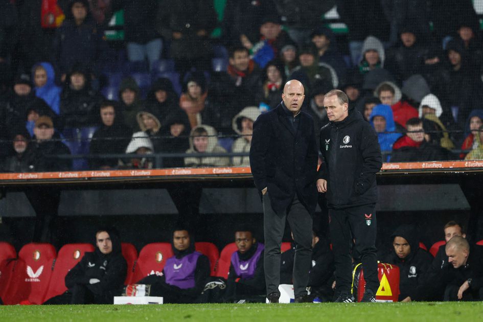 'Deze stafleden neemt Arne Slot mee naar Liverpool' | Sportnieuws.nl