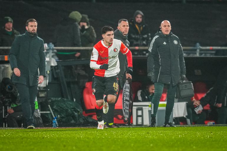 Speciaal moment voor Robin van Persie: Feyenoord-coach laat zoon ...