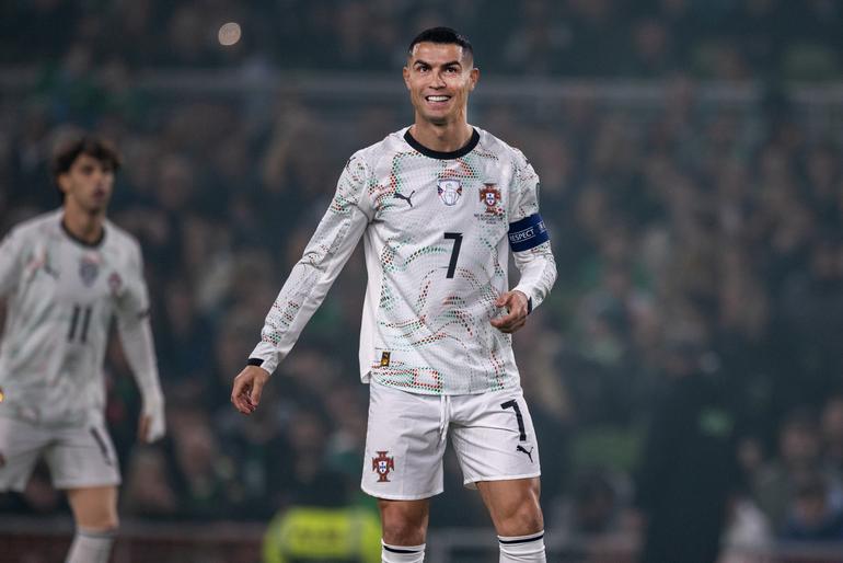 Stervoetballer Cristiano Ronaldo kondigt opmerkelijke stap in andere ...