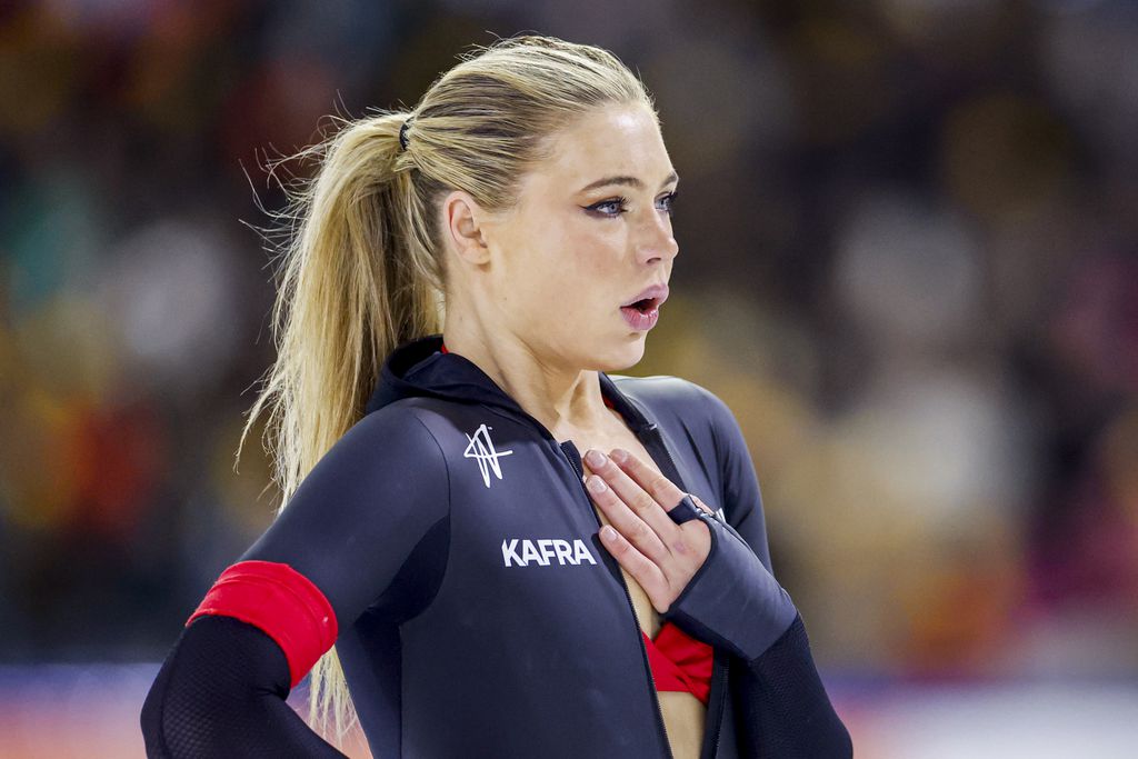 Topschaatsster Jutta Leerdam verklaart emoties op OKT na moeilijk ...