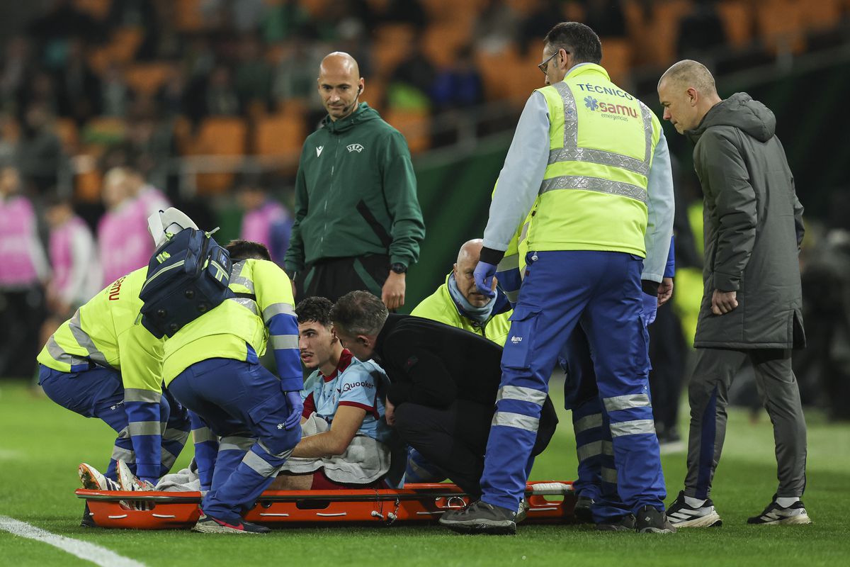 Wesley Sneijder leeft ontzettend mee met familie Van Persie: 'Ik hoop ...