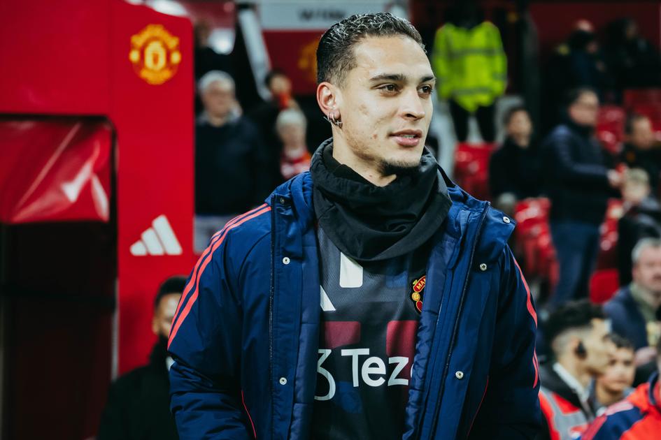 Voetbalflop Antony (ex-Ajax) onderdeel van transferrel: Manchester ...