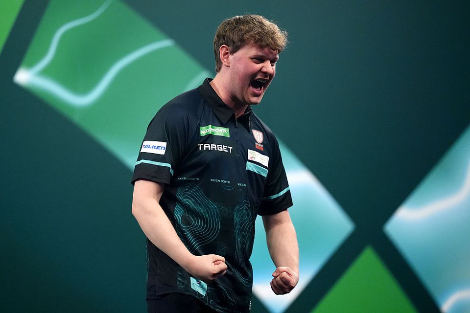 Nederlander Kevin Doets zorgt op WK darts voor 'buitengewone' prestatie ...