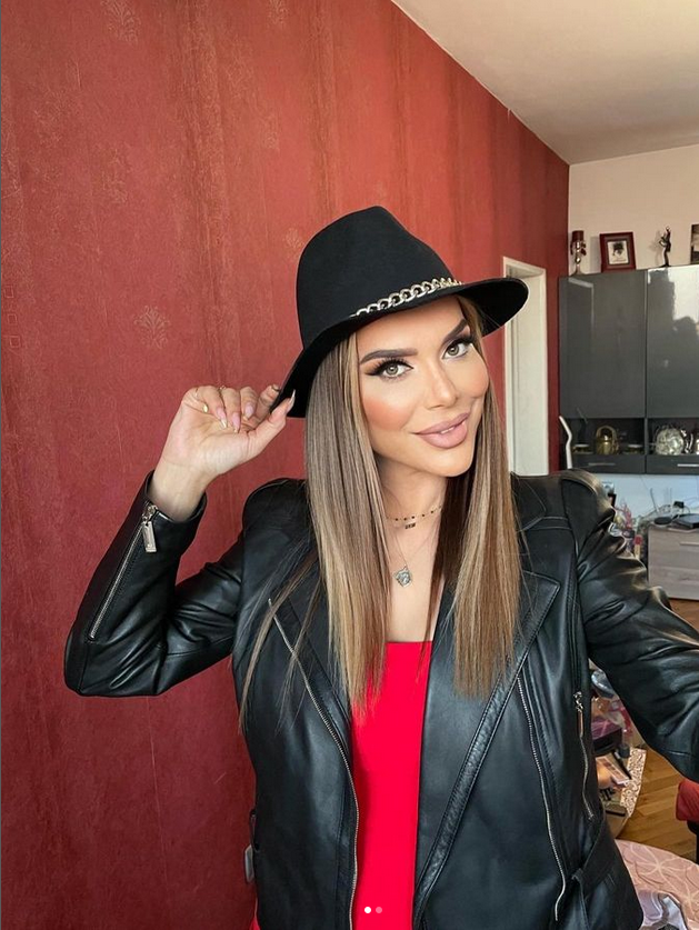 Честито Бони стана маминка снимки Звезди Womanbg